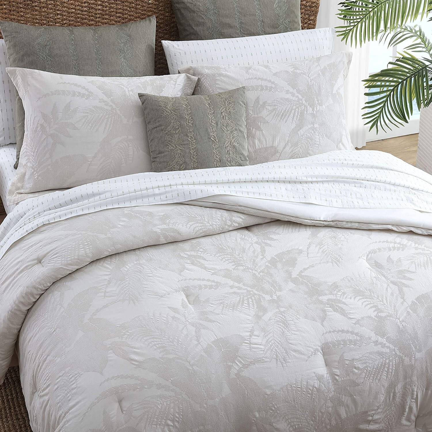 Cozy Neutral Comforter Sets for a Great Night’s Sleep - IneptHomeowner